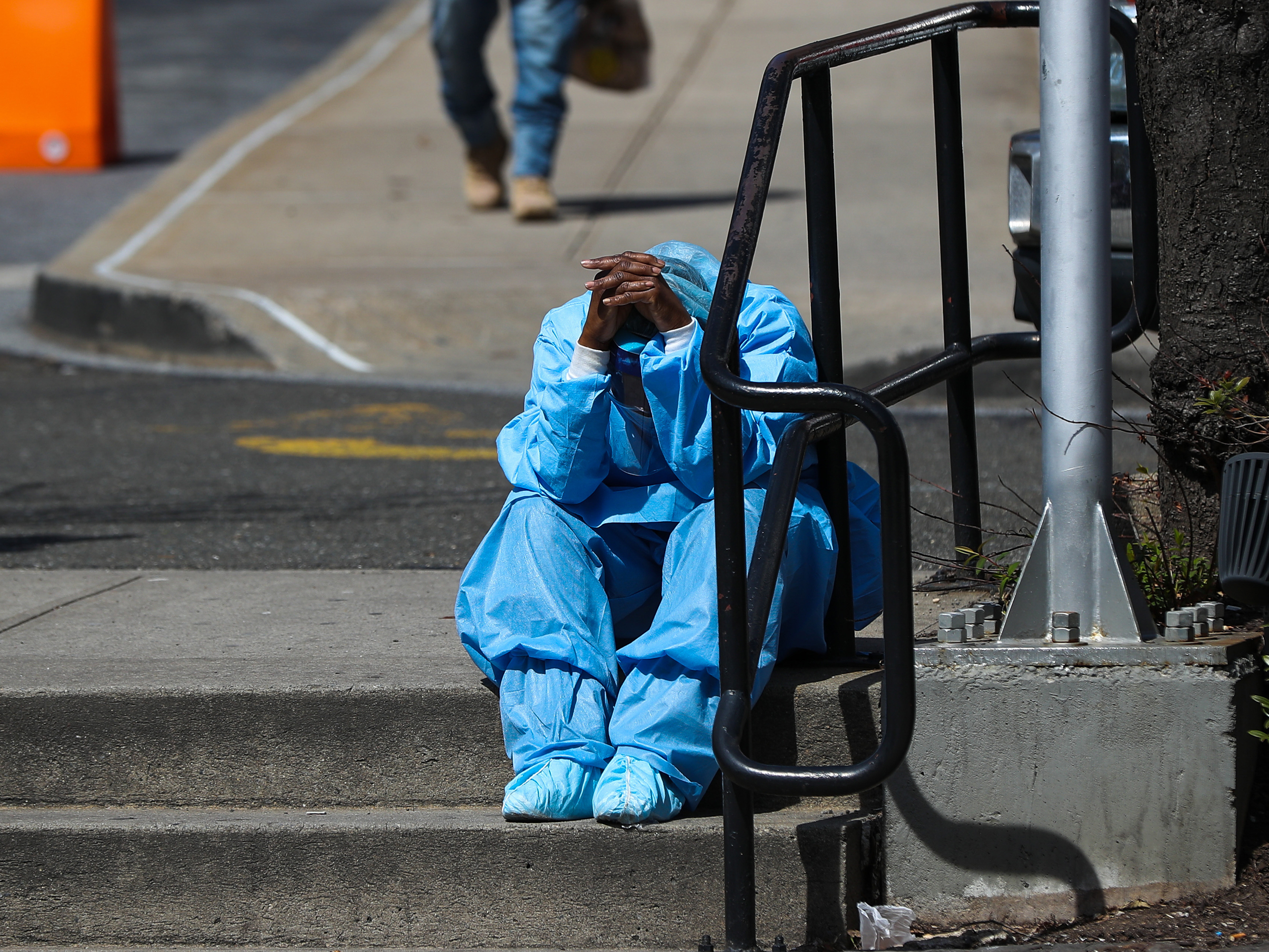 Trauma On The Pandemic's Front Line Leaves Health Workers Reeling ...