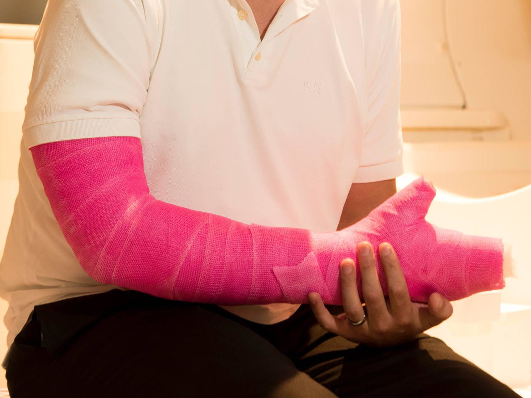 A Scientist's Pink Cast Leads To Discovery About How The Brain Responds ...