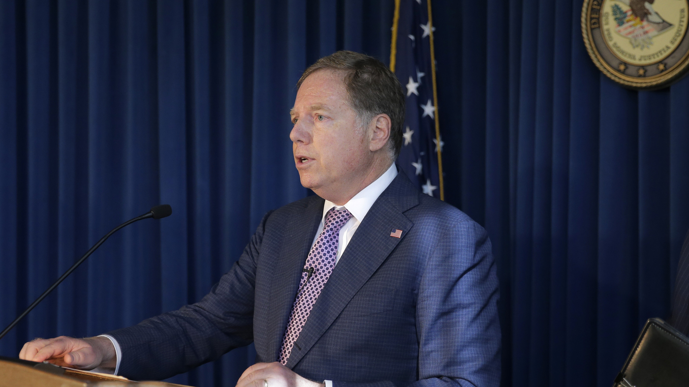 Trump Fires Geoffrey Berman, U.S. Attorney Who Prosecuted His Allies ...