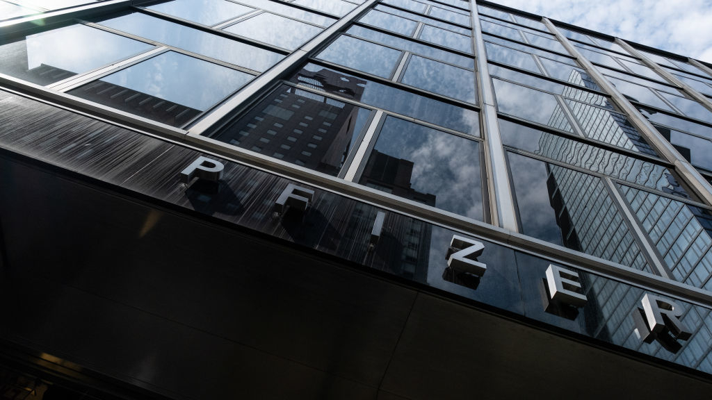 Pfizer, U.S. Reach $1.95 Billion Coronavirus Vaccine Deal : Coronavirus ...