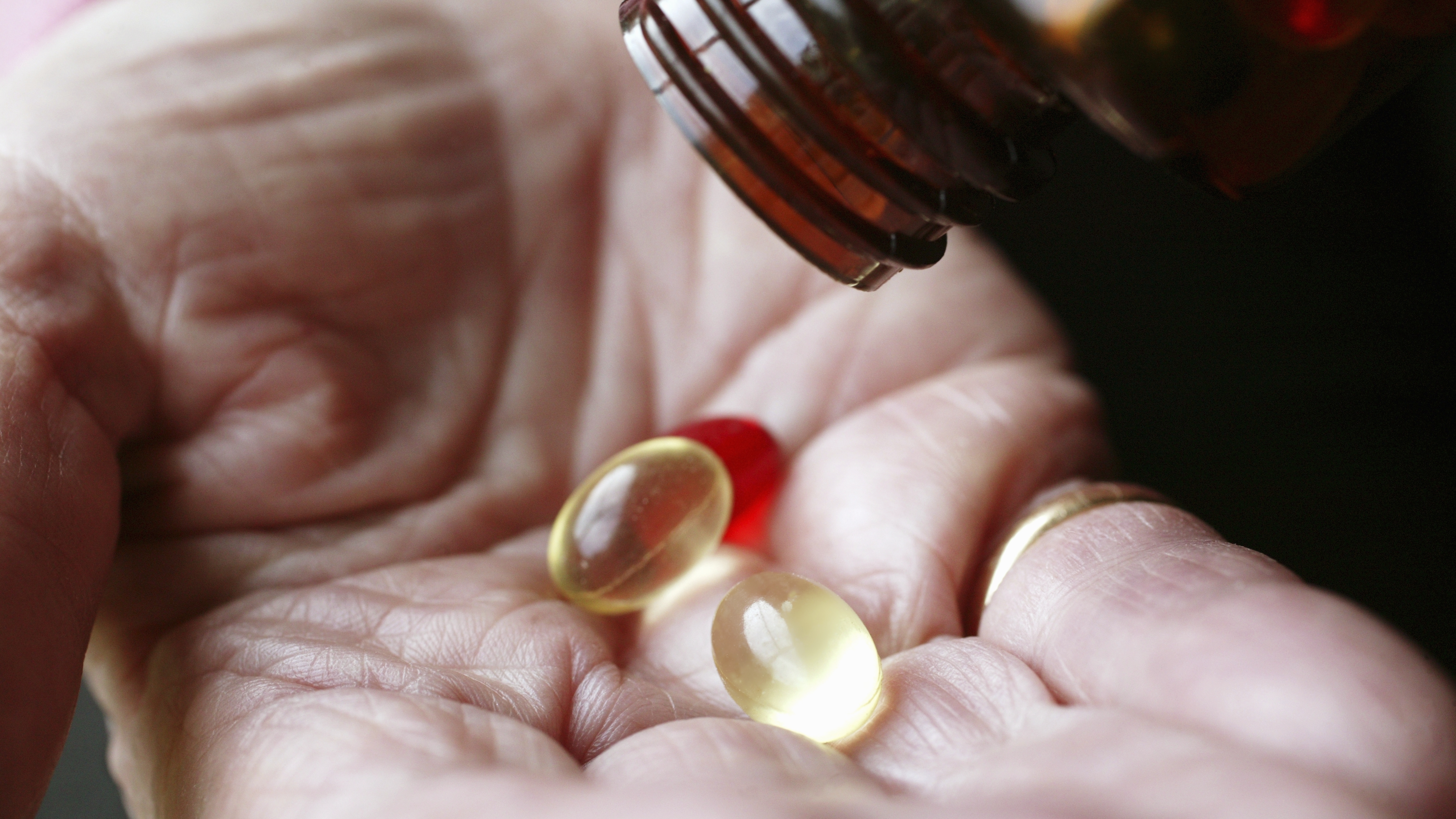 Amazon Sells Unsubstantiated 'Antiviral' Supplements Amid Coronavirus ...