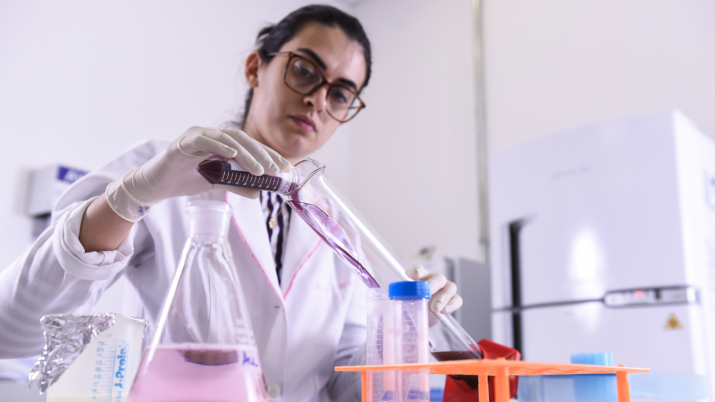 The economic case for sharing a coronavirus vaccine : The Indicator ...