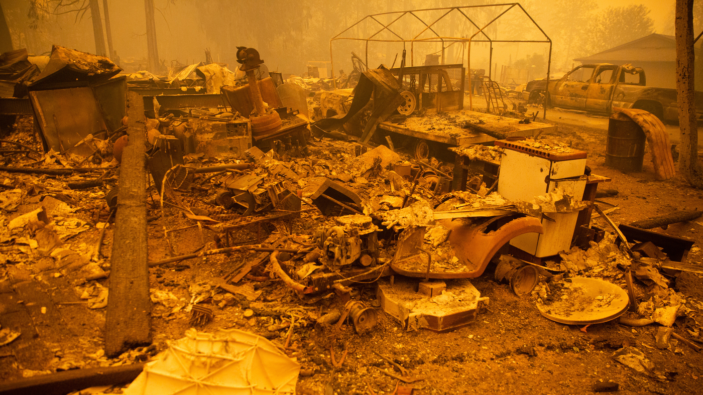 Fires Rage In Oregon : The Picture Show : NPR