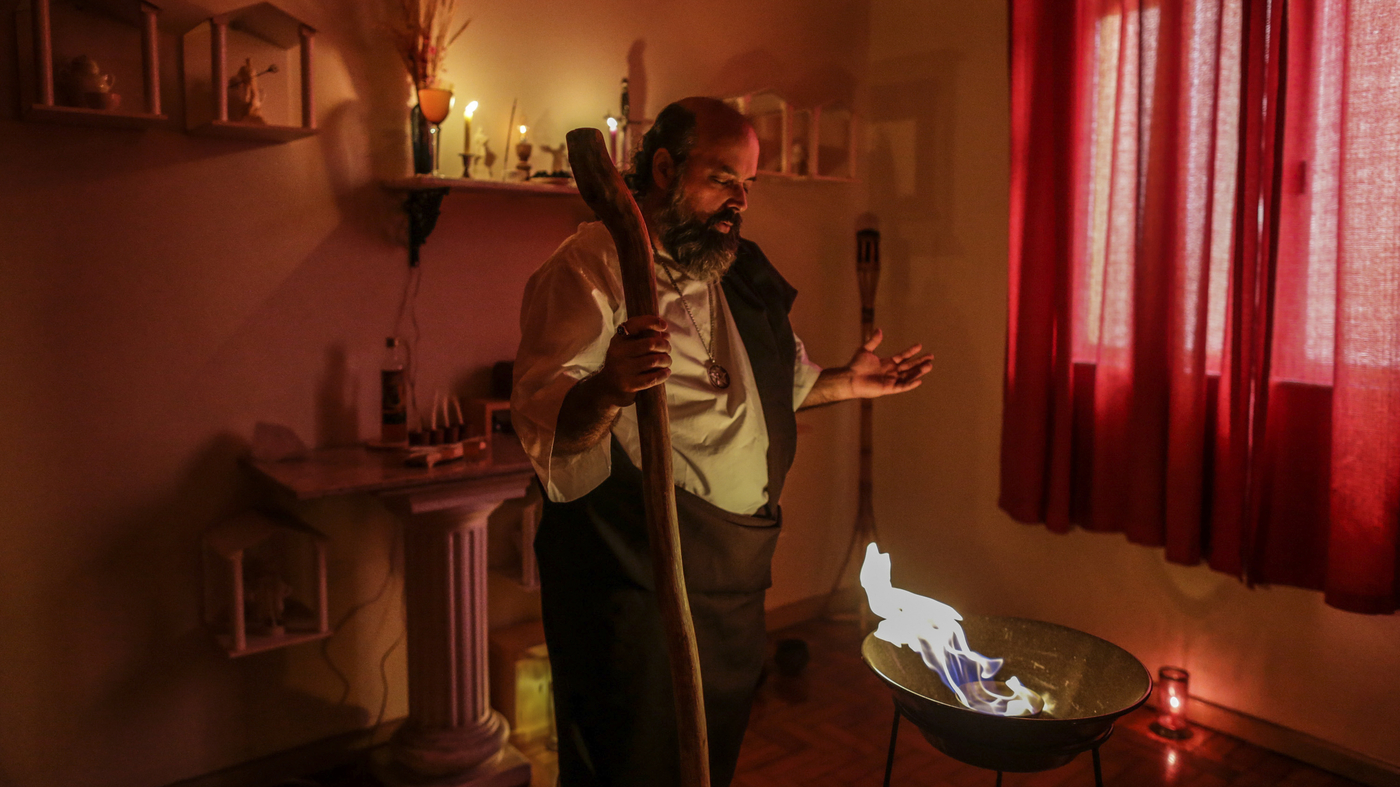 PHOTOS: Reinventing Rituals During A Pandemic, From Parties To Prayer ...