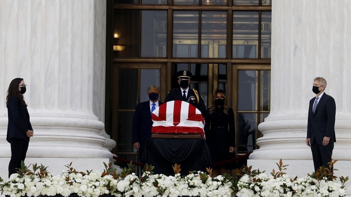 Trump Met With Boos As He Pays Respects To Ruth Bader Ginsburg : Death ...