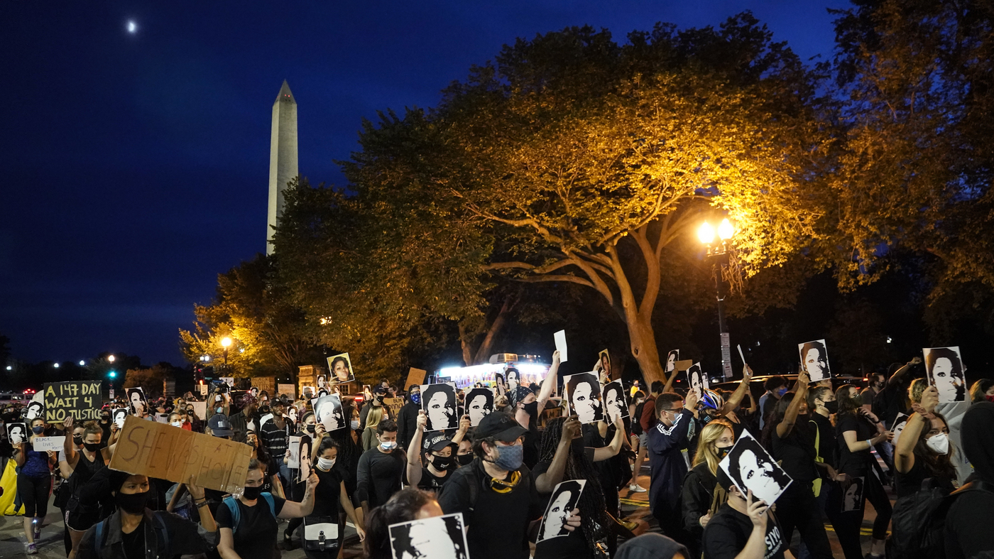 PHOTOS: Protesters Rally Around The County Over Breonna Taylor Decision ...