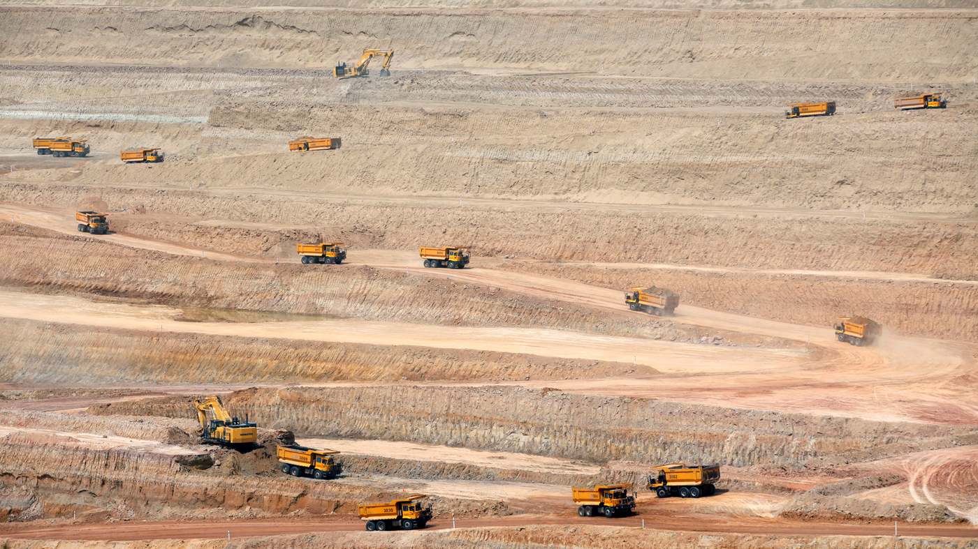 Pakistan tries ambitious climate action : NPR