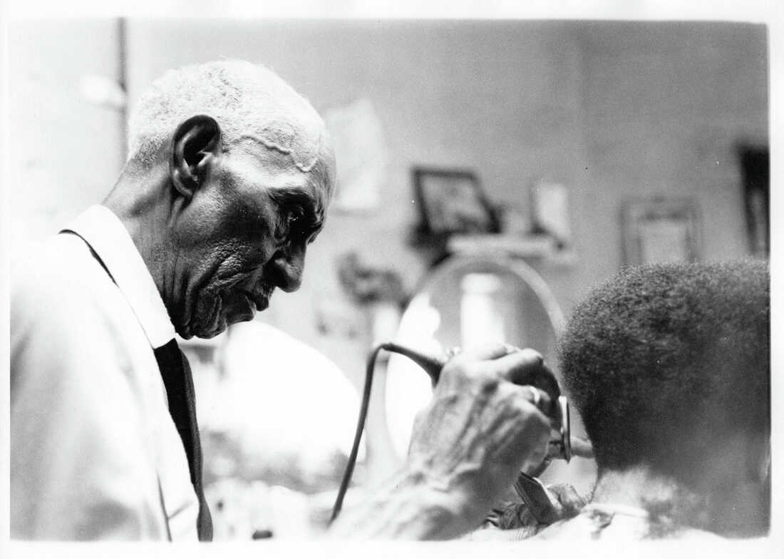 Elijah Pierce Aimed To Do God's Work In Wood: 'Every Piece I Carve Is A ...