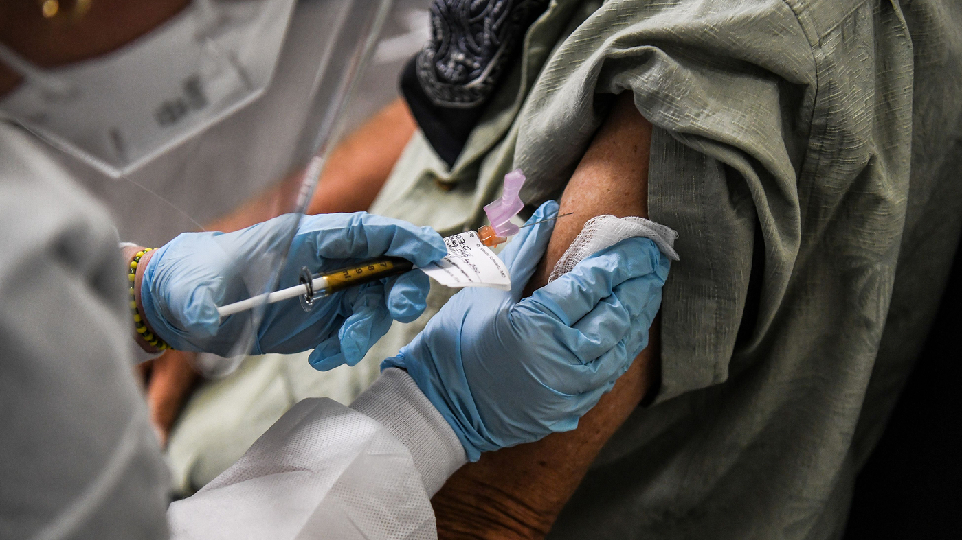 Federal Advisory Committee Votes On COVID-19 Vaccine Priority Groups ...