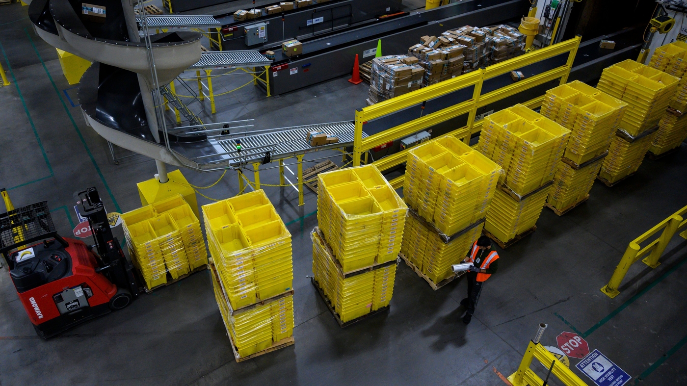 Amazon Warehouse Workers To Decide Whether To Form Company's 1st U.S ...