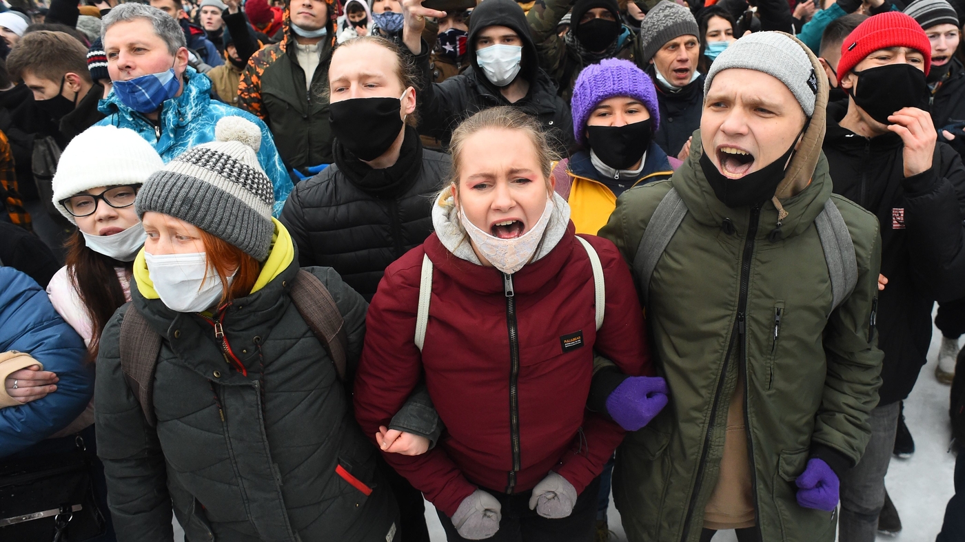 Social Media Fueled Russian Protests Despite Government Attempts To ...