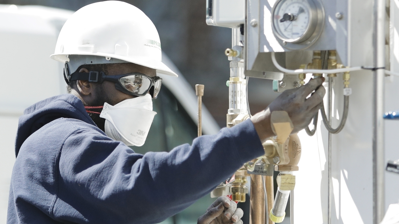 COVID-19 Pandemic's Demands For Extra Oxygen Stretches Suppliers ...