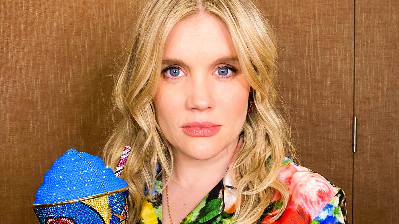 Emerald Fennell's 'Promising Young Woman' Doesn't Let Anyone Off The ...