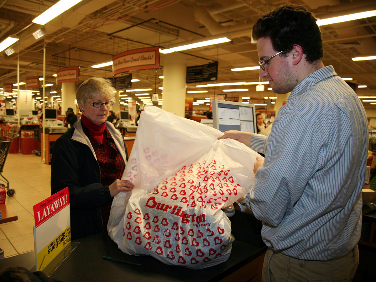 Burlington Retail Chain With No Website Thrived During Covid : The ...