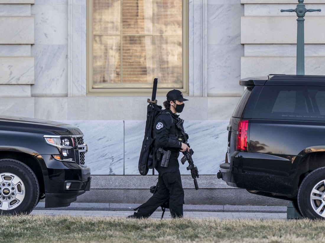 New Program Helps Capitol Police Deal With Trauma From The Insurrection ...