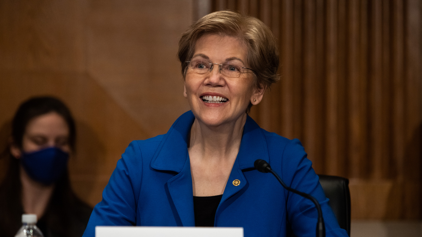 Review: Elizabeth Warren's 'Persist' : NPR