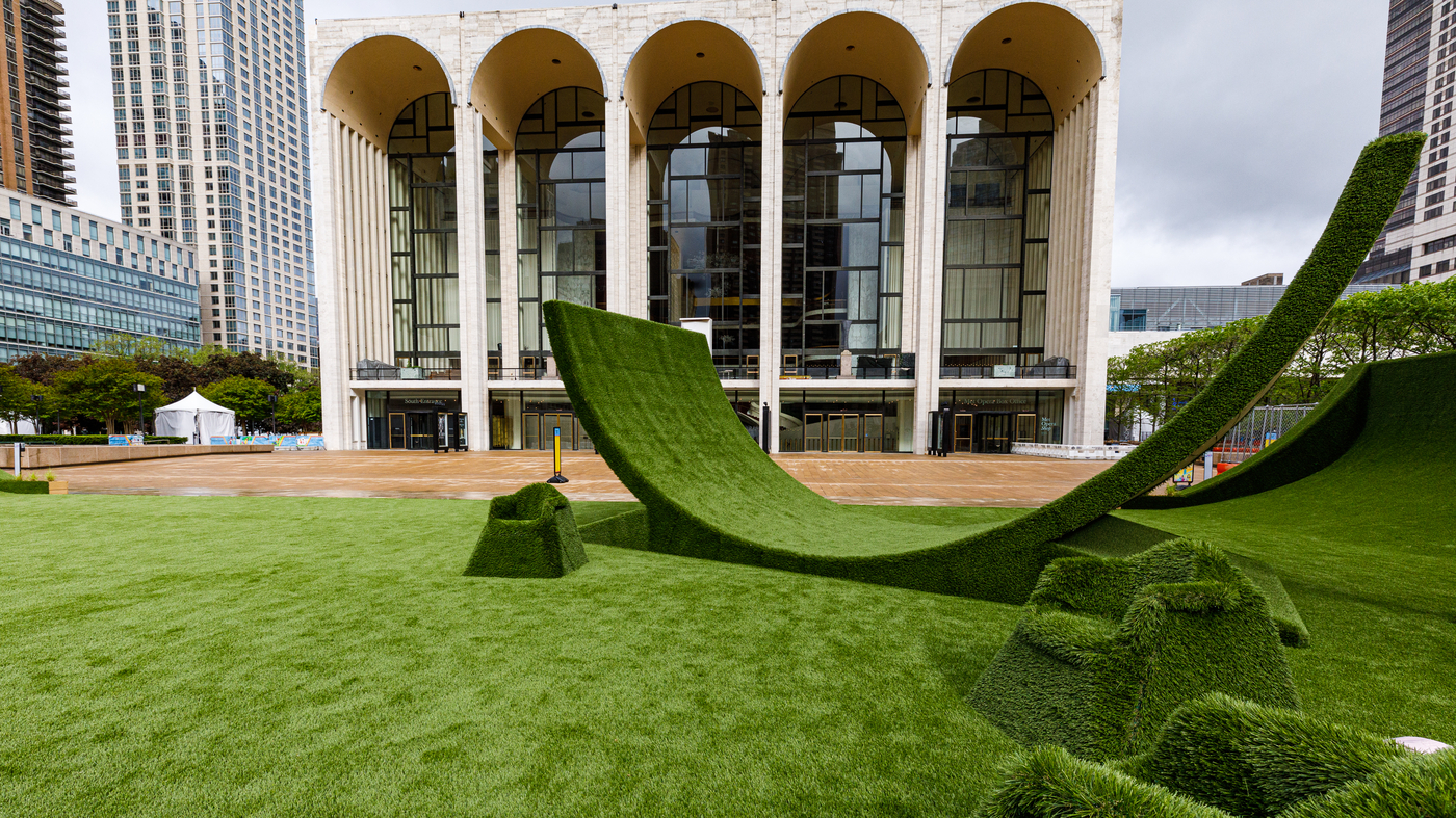 A Transformed Lincoln Center In New York City Brings Back Live ...