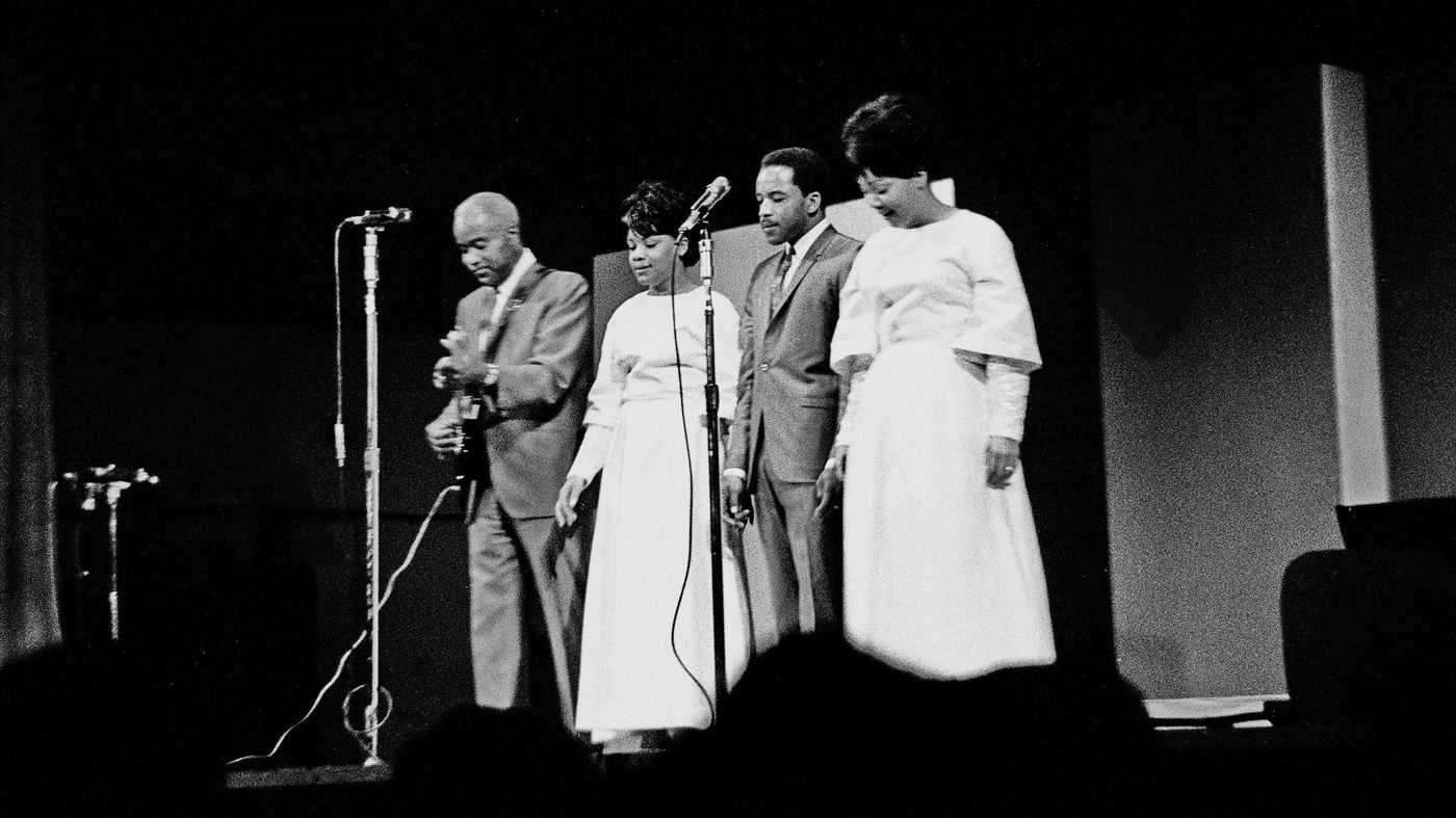 Pervis Staples, Founding Member Of The Staple Singers, Dies At Age 85 : NPR