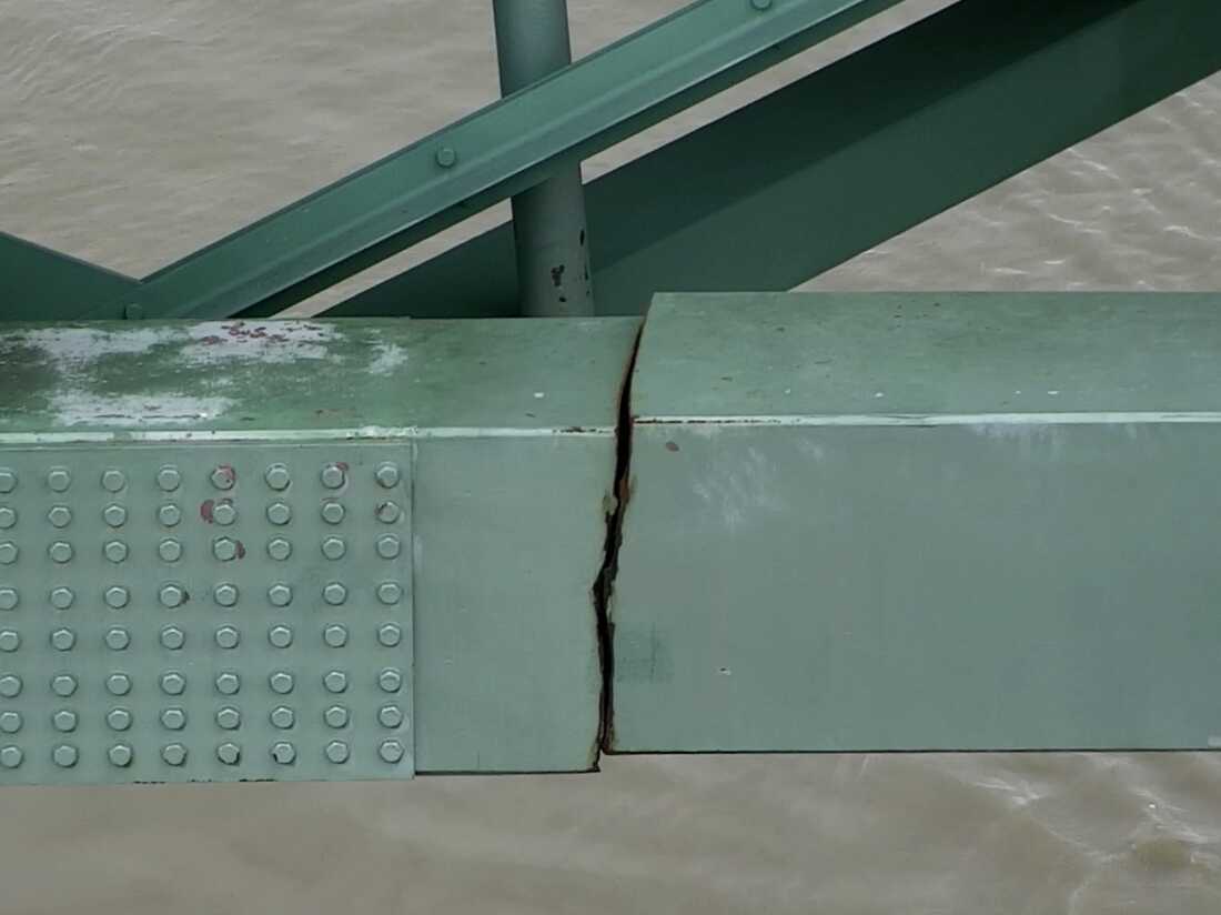 Mississippi River Traffic Reopened Under Damaged Bridge : NPR