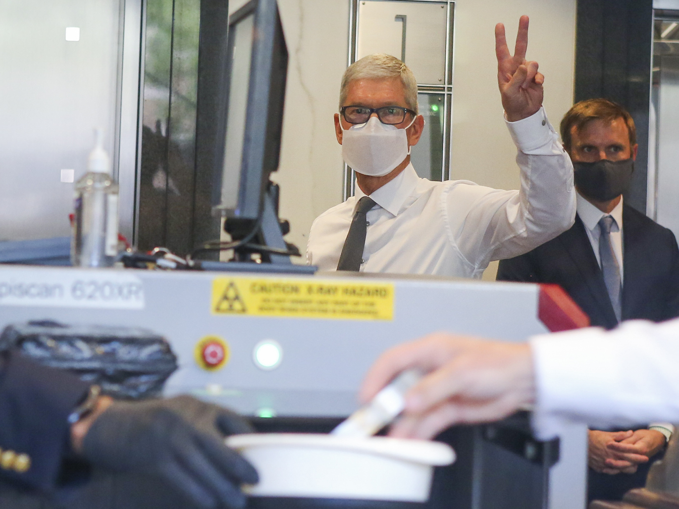 As Apple's Tim Cook Testifies, The Judge Creates The Day's Most ...