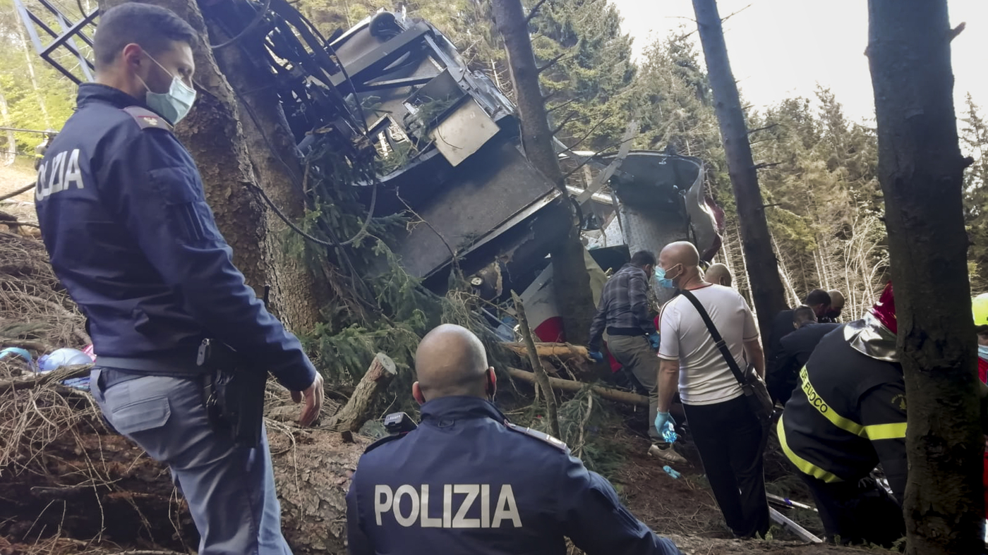 In The Italian Cable Car Disaster, Investigators Are Looking At ...