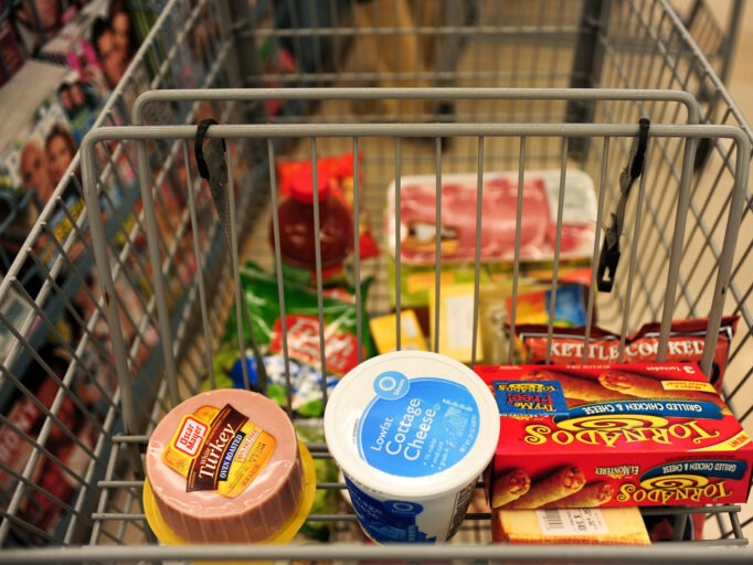 Food Insecurity Among Hispanic Families Surged During Pandemic, Report ...