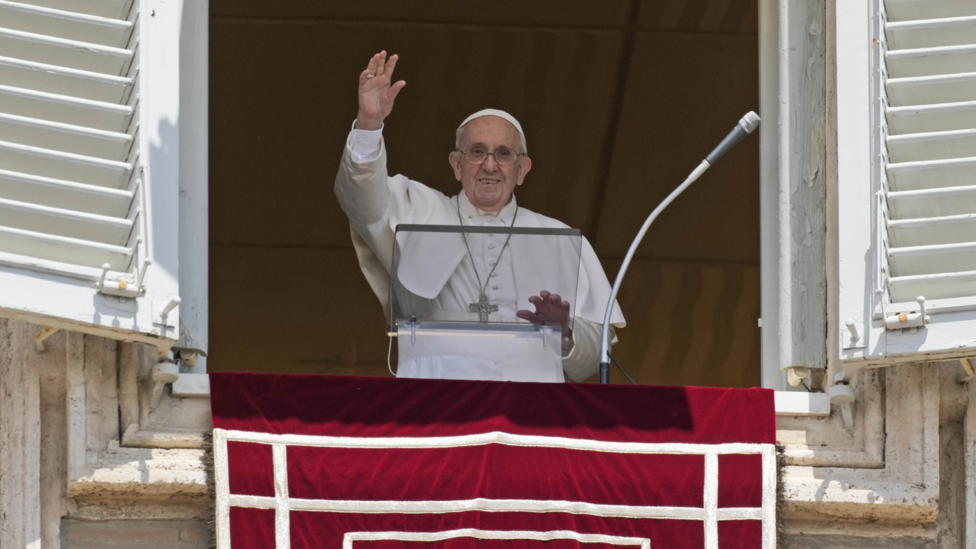 2 Weeks After Surgery, The Pope Is Back At St. Peter's Square : NPR