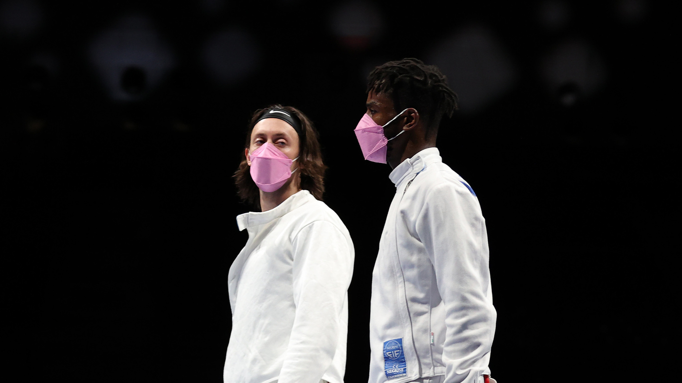The U.S. Men's Fencing Team Wore Pink Face Masks To Protest Their Own ...