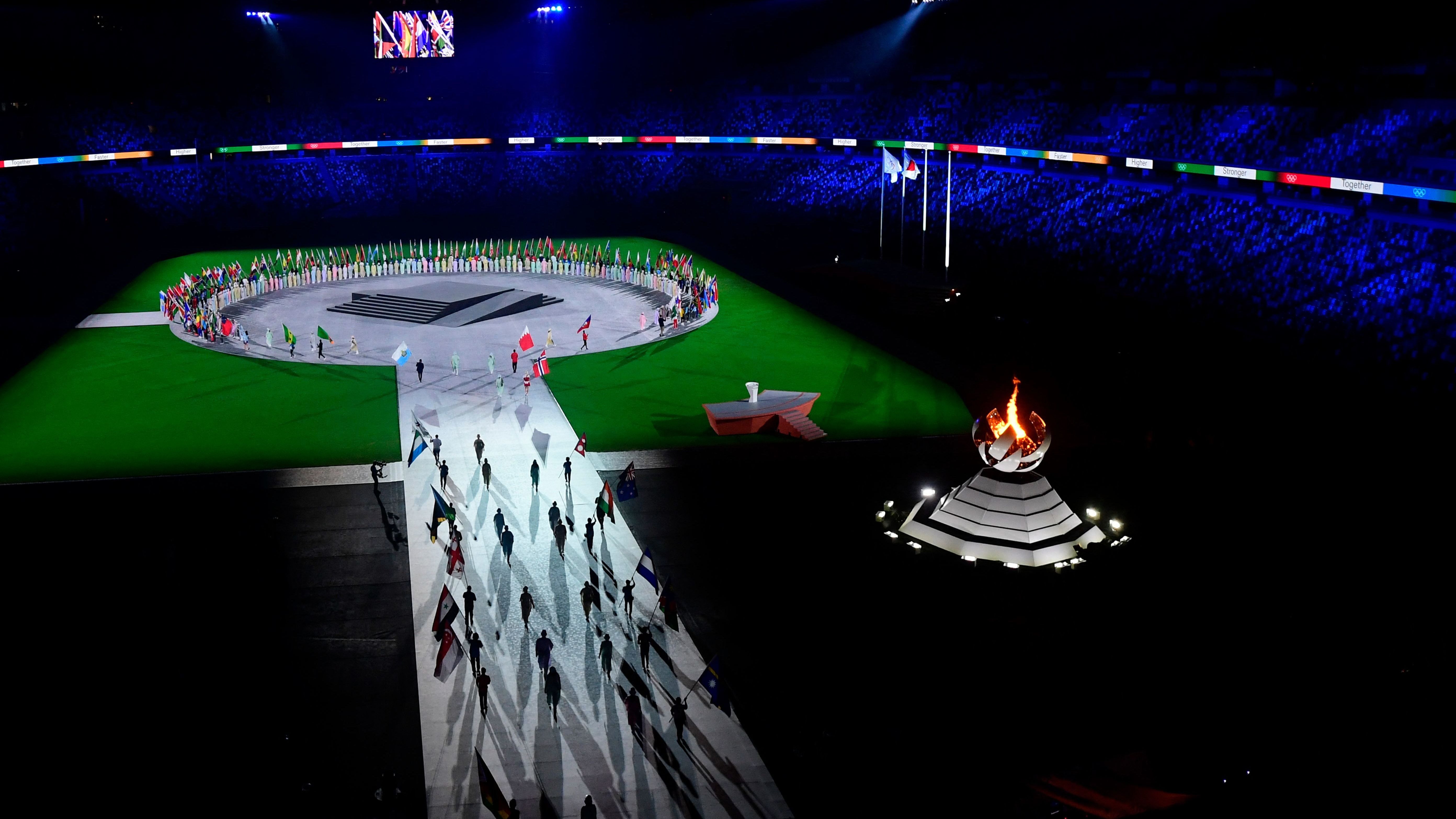 These Are The Best Photos From The Tokyo Olympics' Closing Ceremony ...