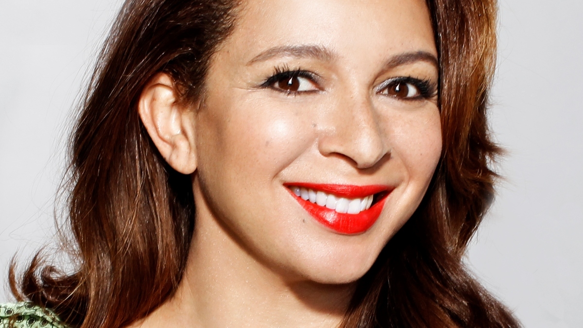 Maya Rudolph On SNL, Self-Acceptance, Social Media And Seeing Yourself ...
