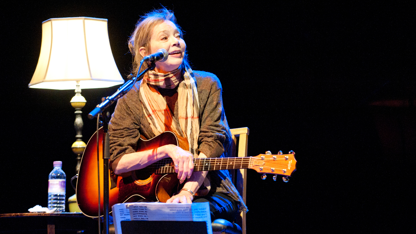 Texas Singer-Songwriter Nanci Griffith Dies : NPR