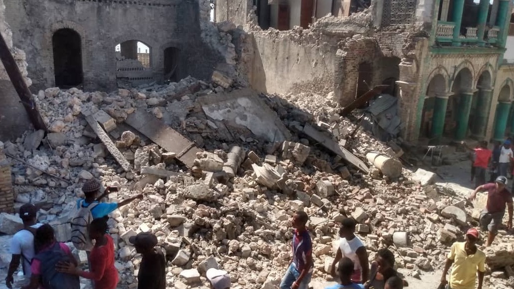 Photos: Aftermath Of Haiti Earthquake : The Picture Show : NPR