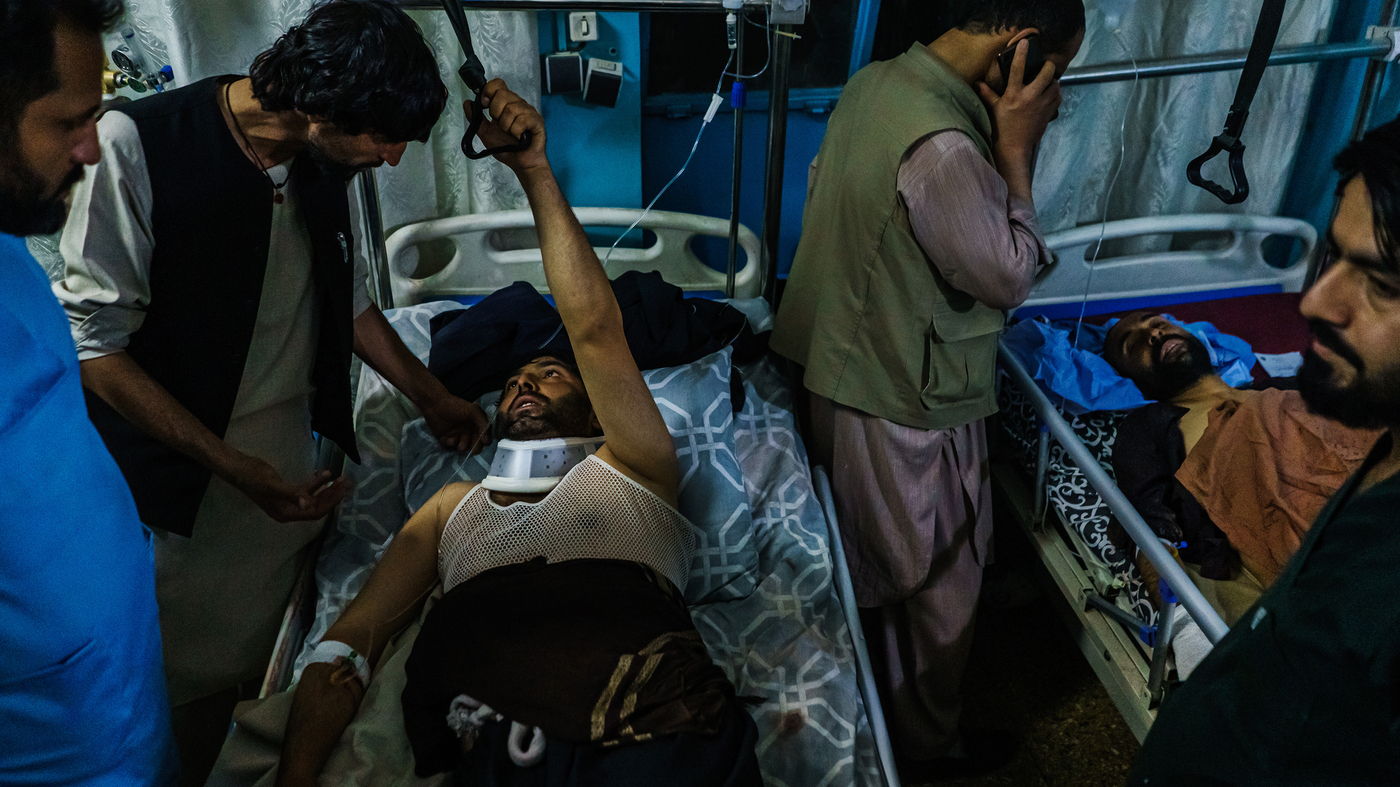 Kabul Airport Live Updates: Biden Issues A Stern Warning To ISIS-K ...