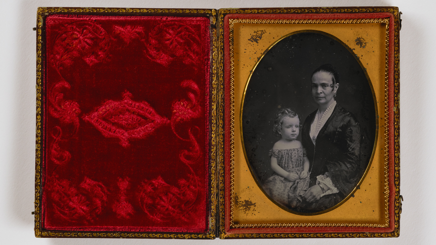 Smithsonian Acquires Rare Antique Portraits By First Black ...