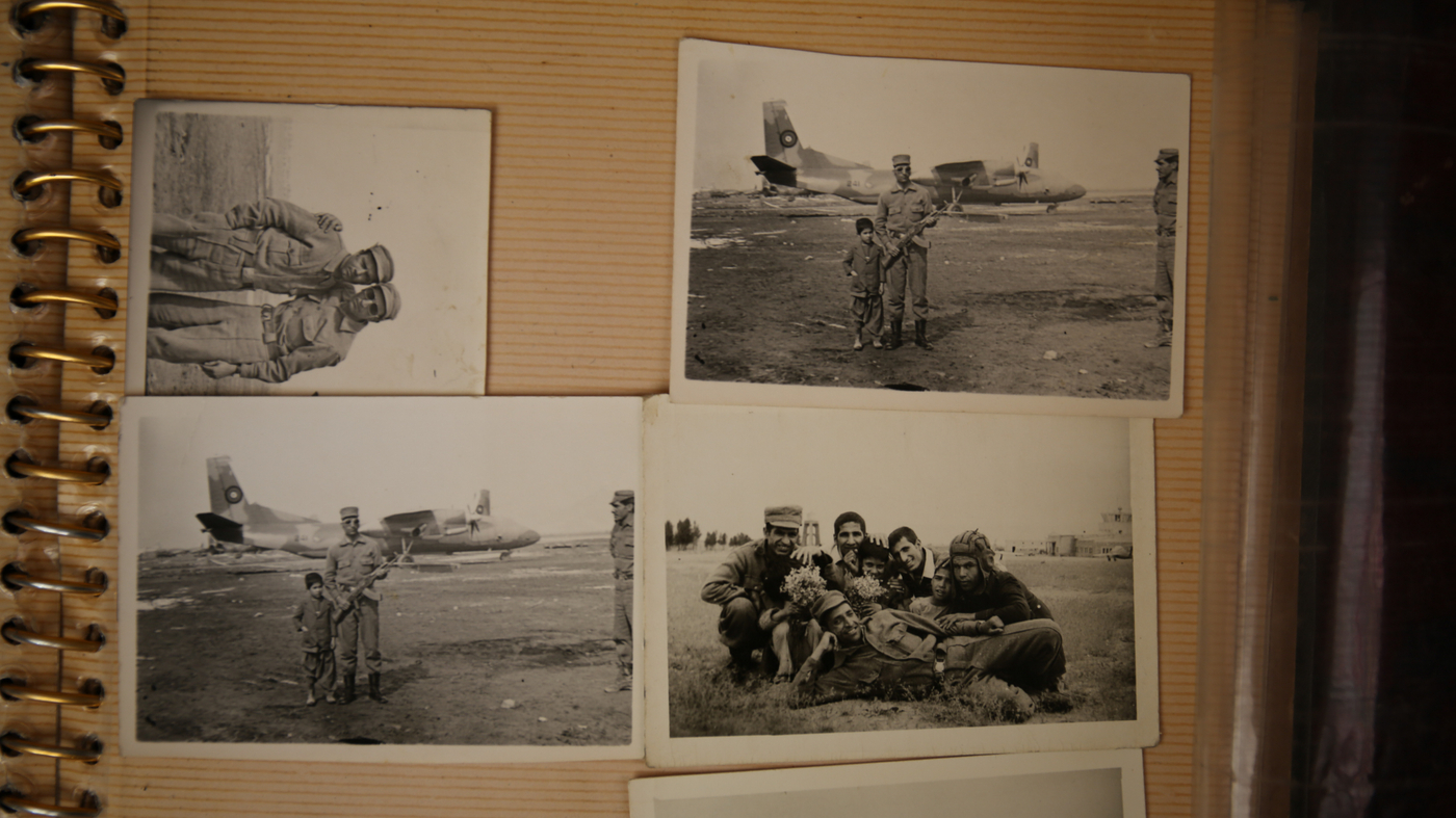 These Pictures From Afghanistan's Photo Studios Are A Glimpse Of ...