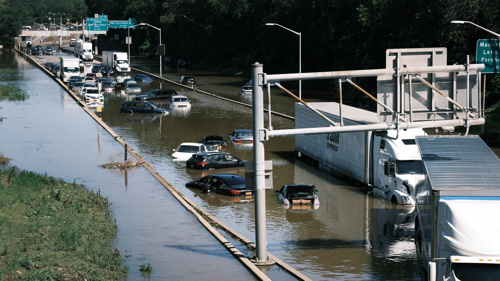 Photos: Hurricane Ida Slams Gulf Coast; Historic Northeast Flooding ...