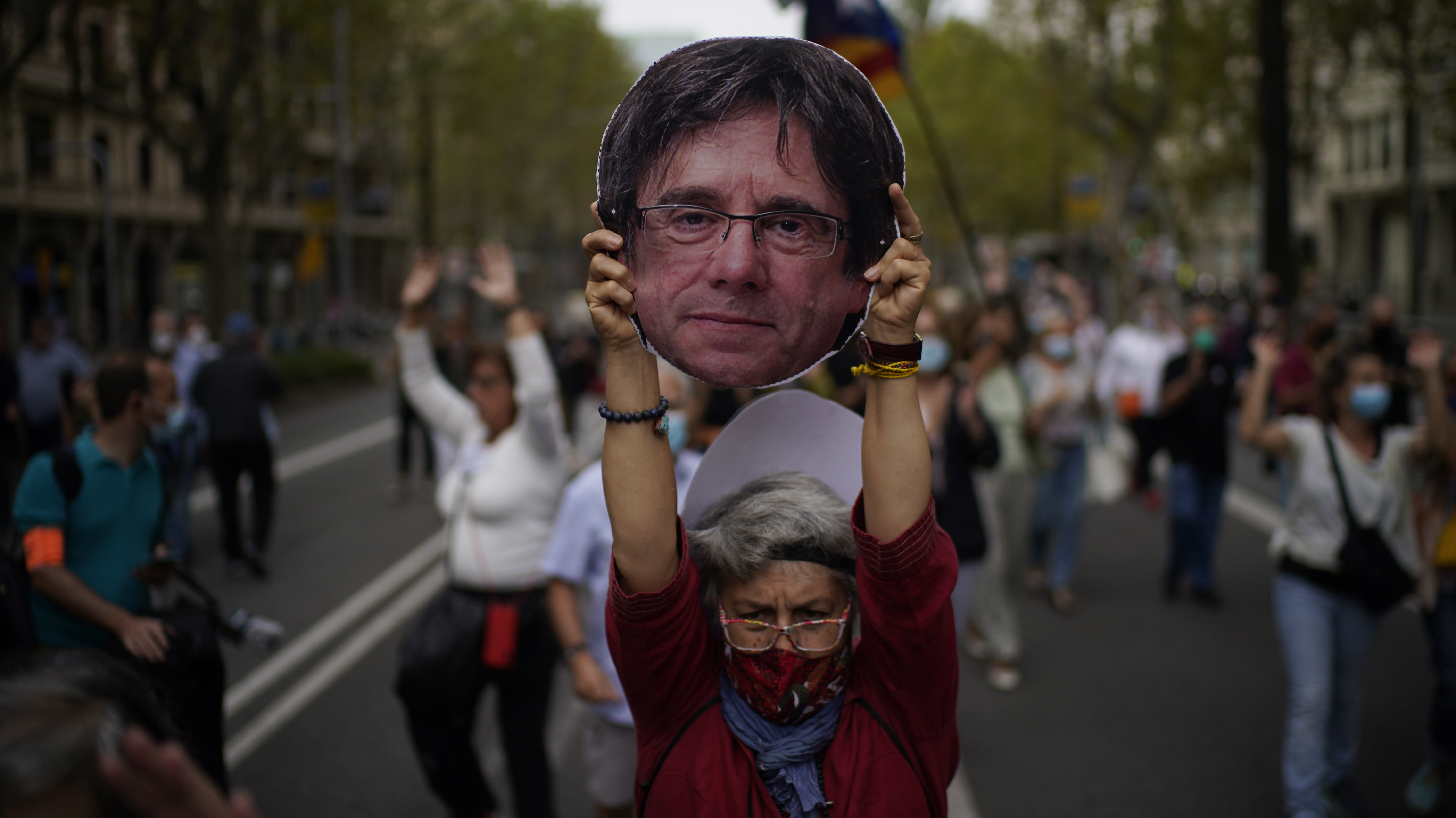 Catalan Separatist Leader Is Freed In Italy Until An Extradition ...