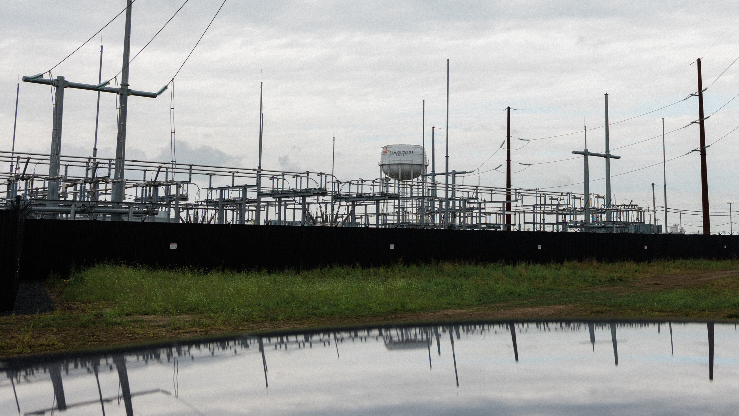 Climate change challenges U.S. electricity infrastructure : NPR