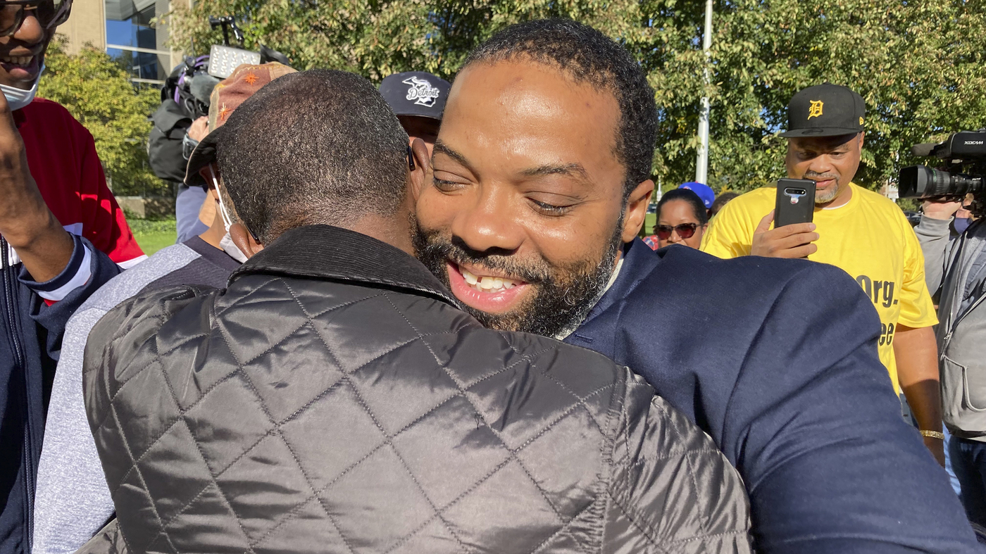 Murder Charges DroppedAgainst Michigan Man Juwan Deering In Fire ...