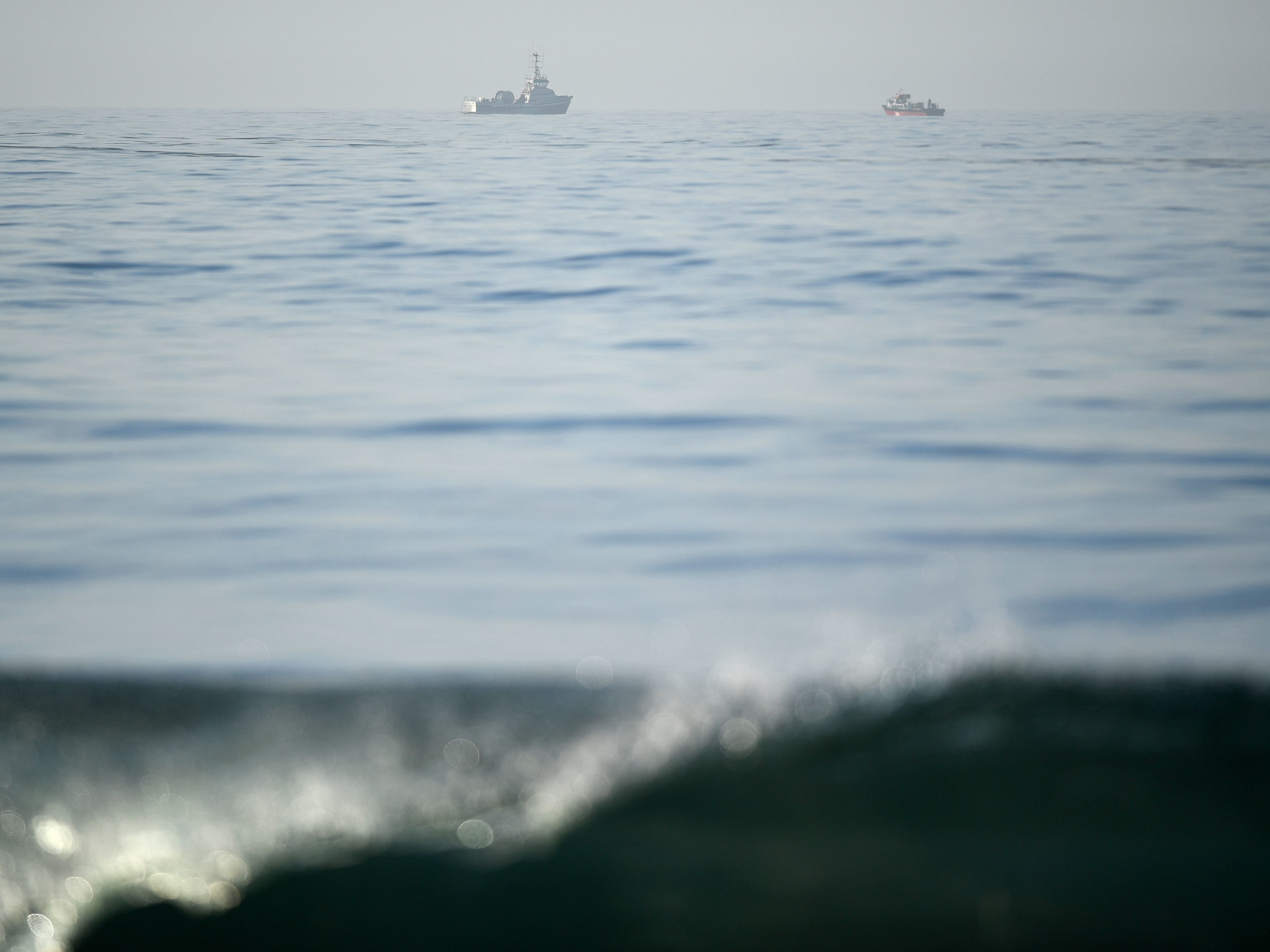 A massive oil spill in the Pacific Ocean has reached the Southern ...
