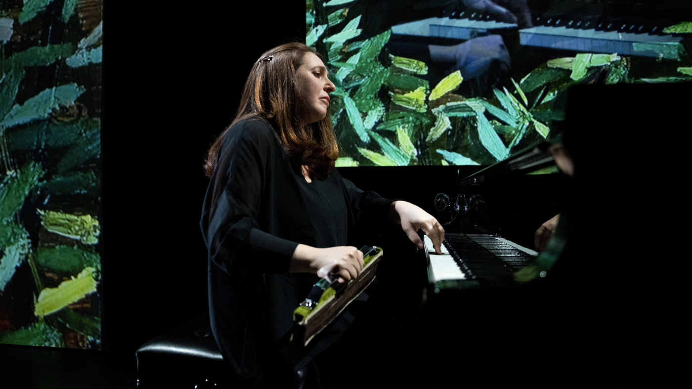 Pianist Simone Dinnerstein debuts as stage director in a multimedia ...