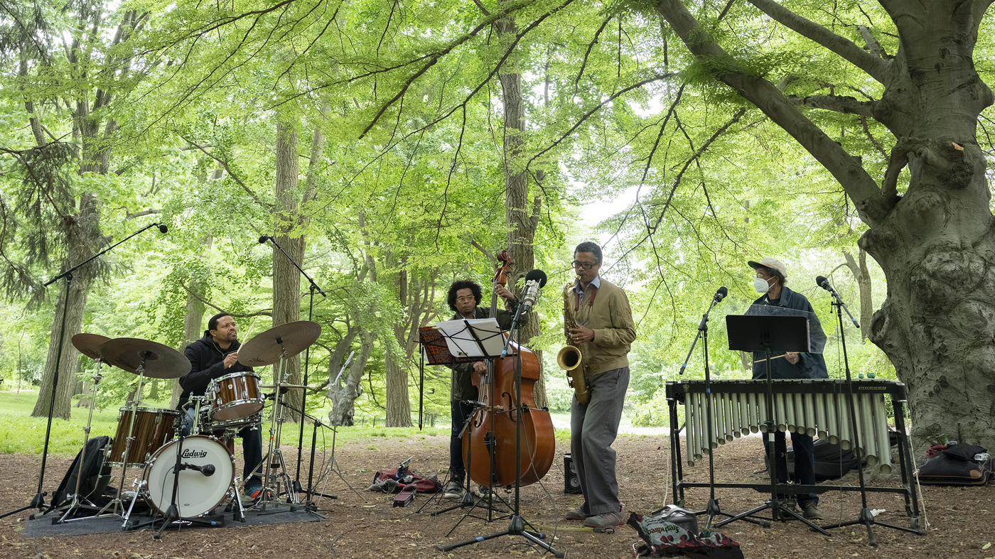 In Central Park, mid-pandemic, jazz was alive atop sacred ground : NPR