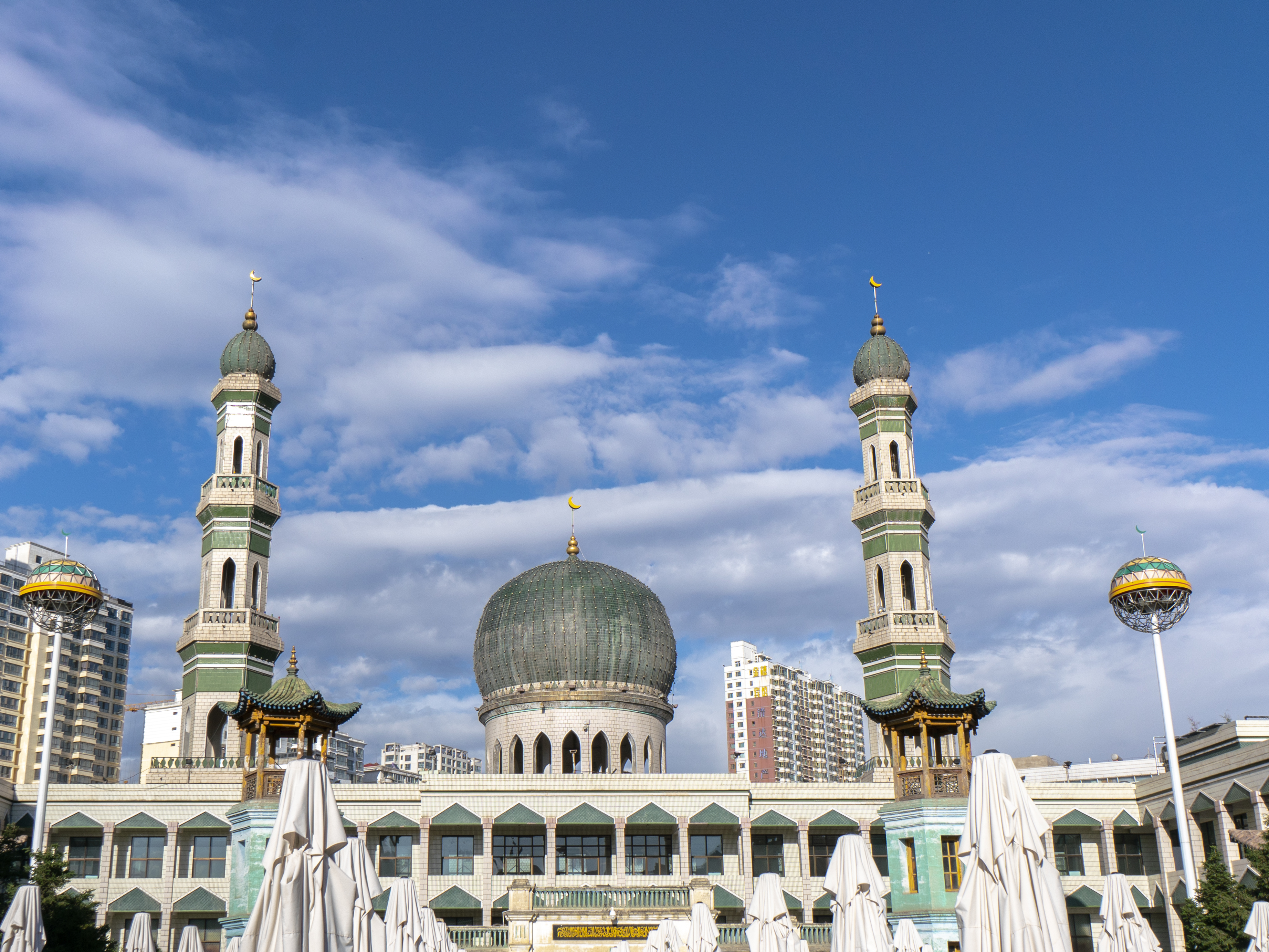 China is removing domes from mosques as part of a push to make them ...