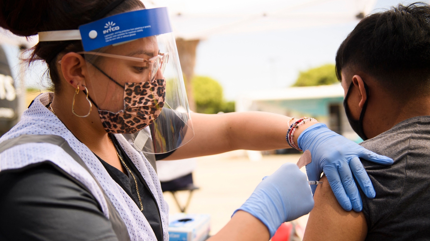 Pfizer vaccine for young kids gets greenlit by FDA advisers : Shots ...