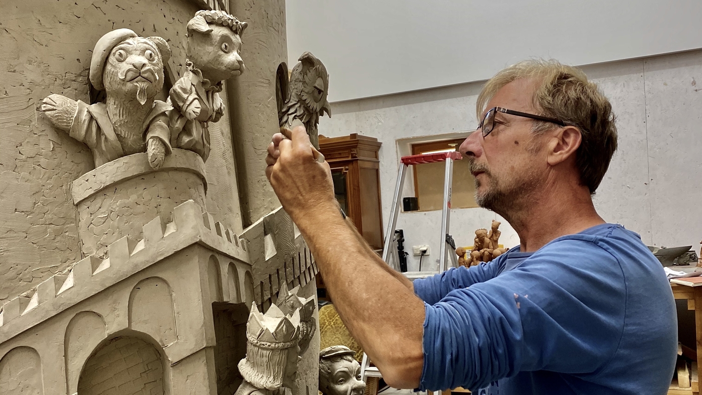 Mister Rogers statue: Florida college honors TV icon's work for ...