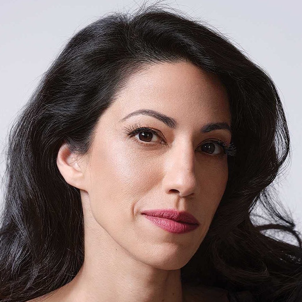 Huma Abedin's admiration for mentor Hillary Clinton is on full display ...