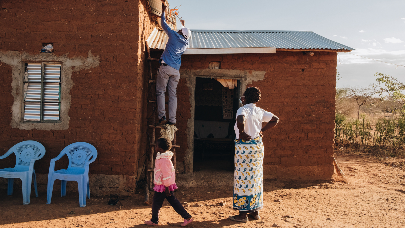 A Kenyan family got solar lights. Can high-level climate talks help ...
