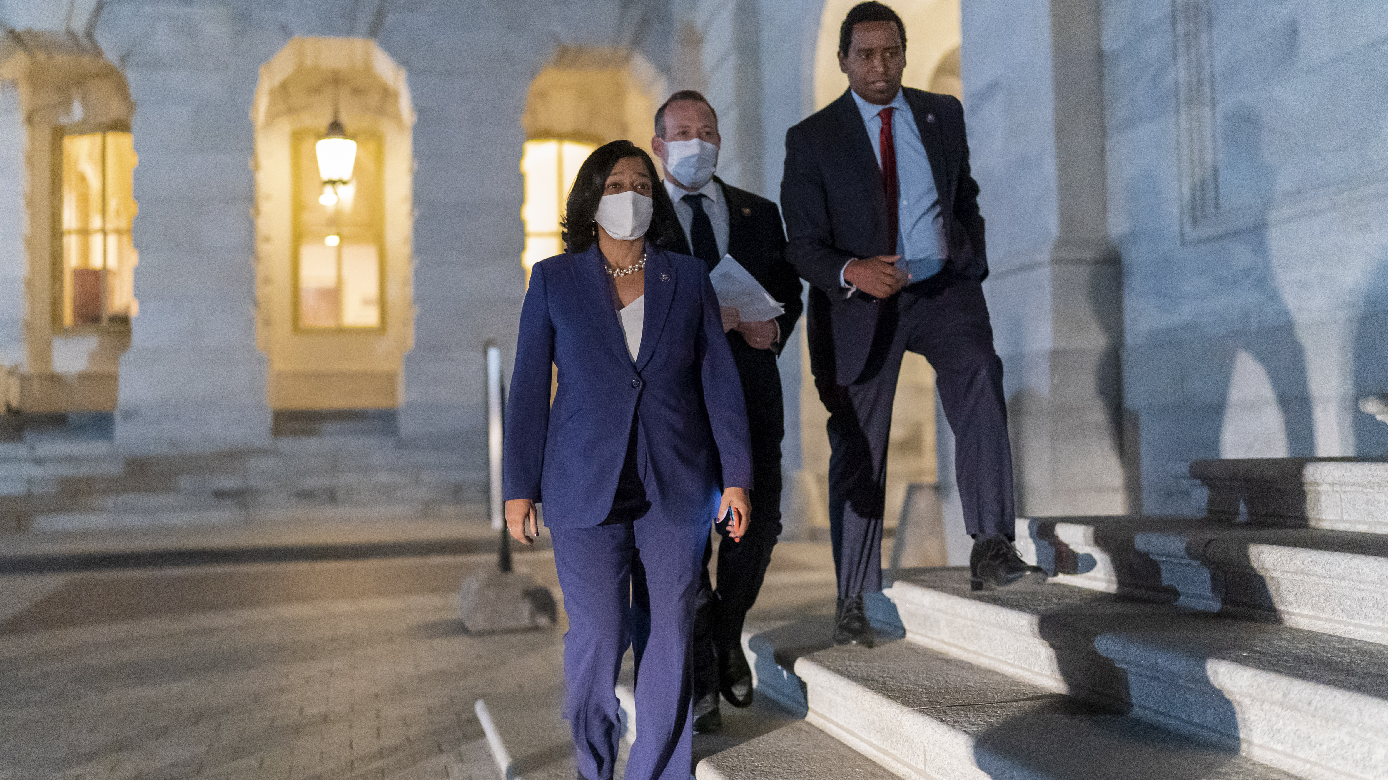 The infrastructure bill gives Biden much-needed political momentum : NPR