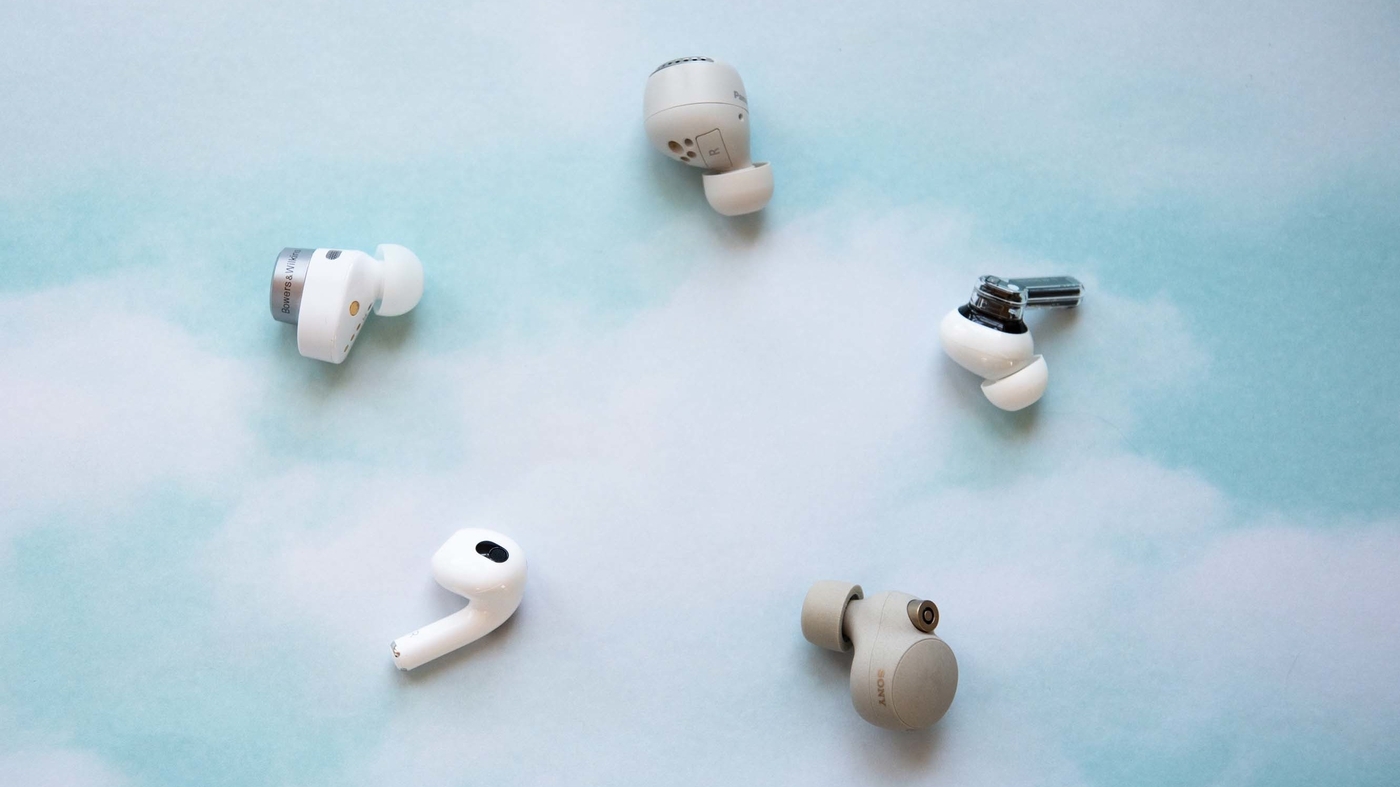 Tiny Tech Tips: The Best Wireless Earbuds : NPR