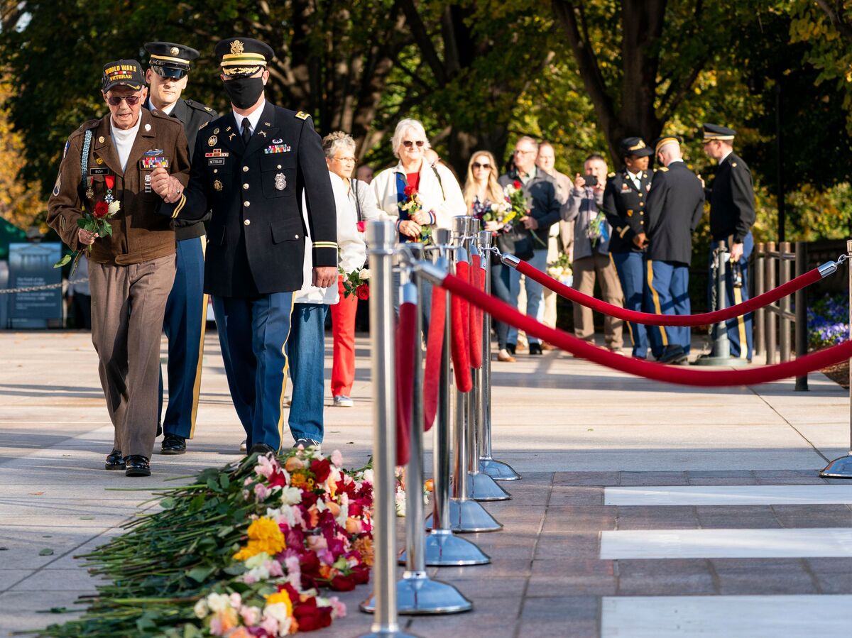 Tomb Of The Unknown Soldier briefly opens to visitors ahead of its ...